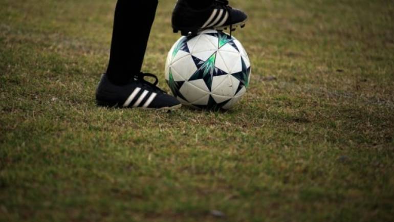 Laces or Laceless for kids’ football boots – which is better? – Laceeze